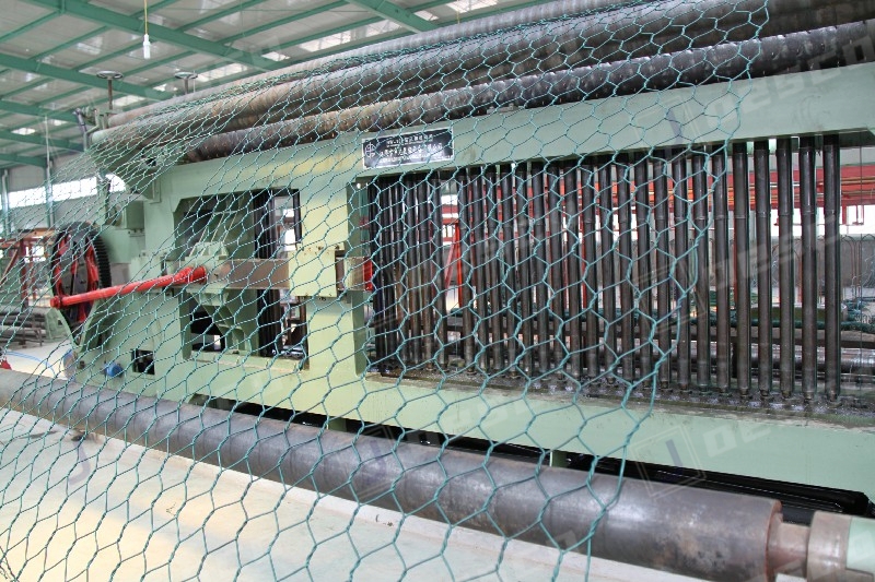 Dark Green PVC-Coated Woven Hexagonal Mesh Gabion Baskets (2.7mm Mesh ...